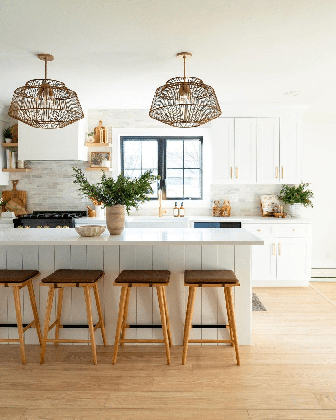 35 Magnificent Kitchen Island With Back Panel Ideas - Drop By My Home