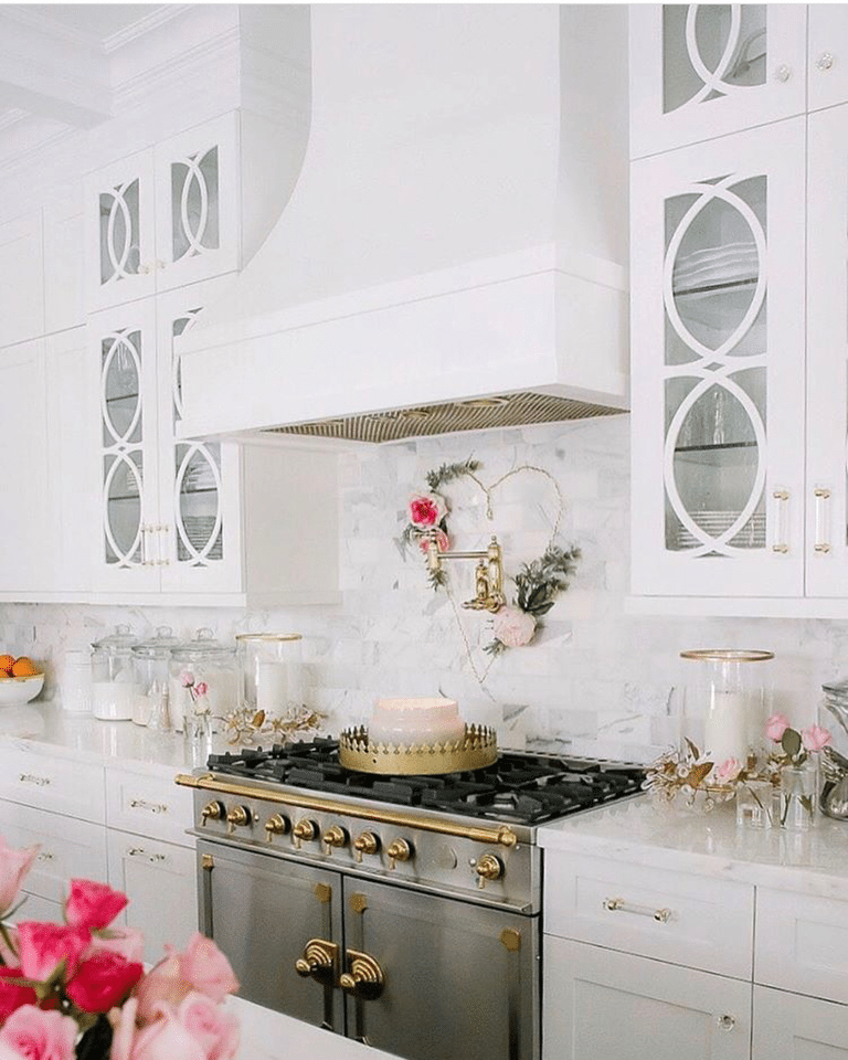 45 Romantic Valentine Kitchen Decor Ideas You Will Love - Drop By My Home