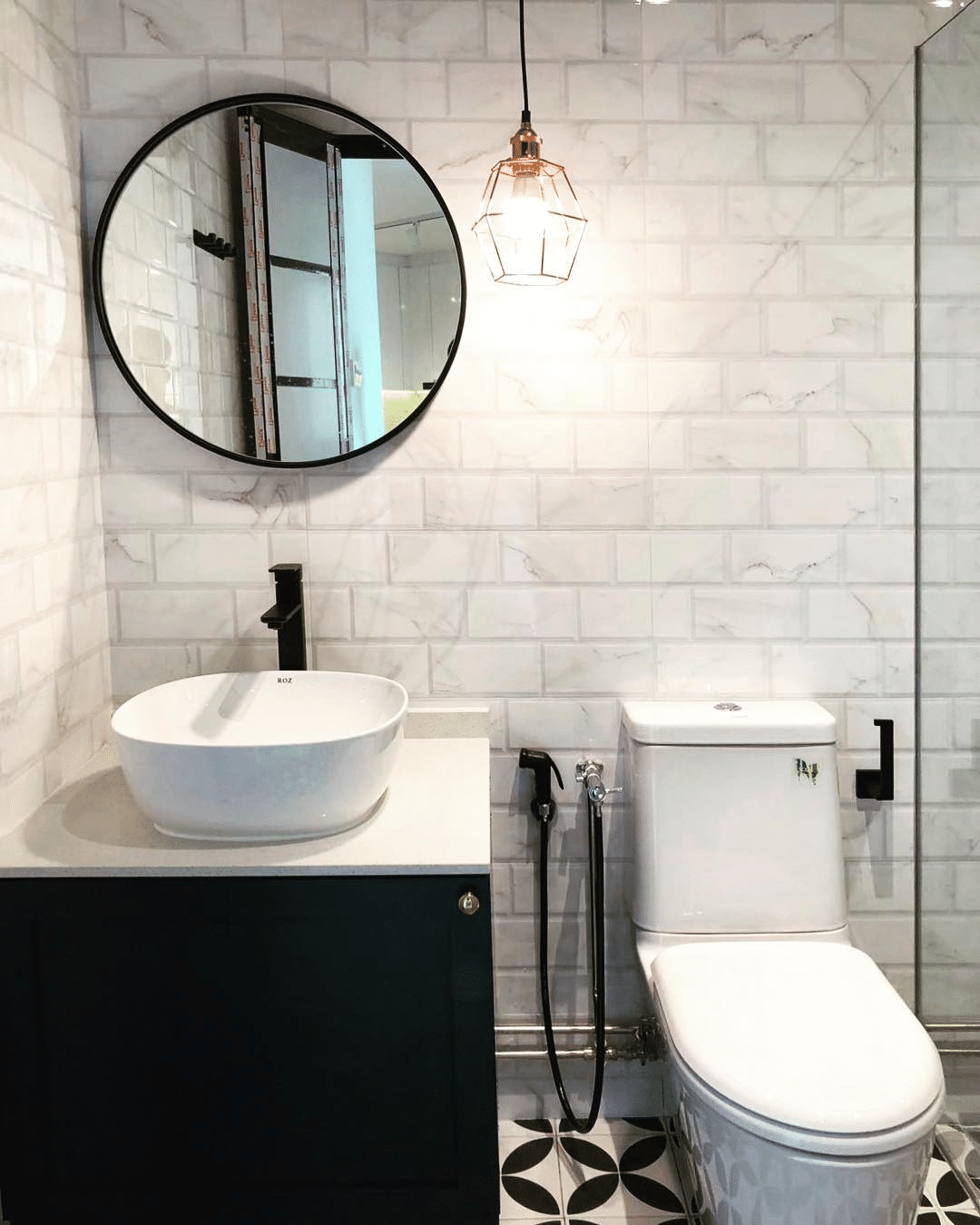 30 Fancy Black And White Tile Bathroom Ideas You Will Love - Drop By My ...