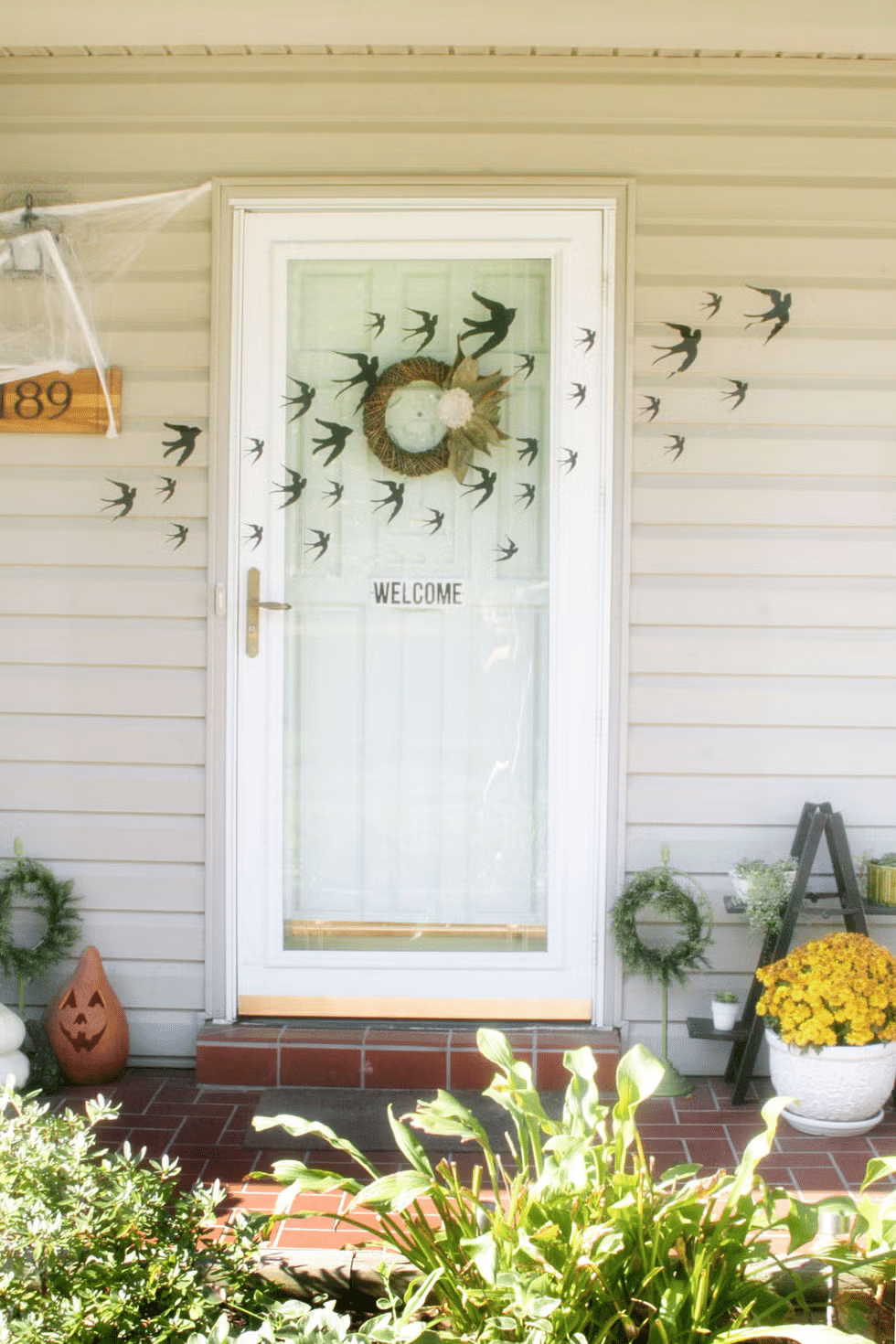 40 DIY Halloween Door Decorations to Greet the Spooky Season - Drop By ...